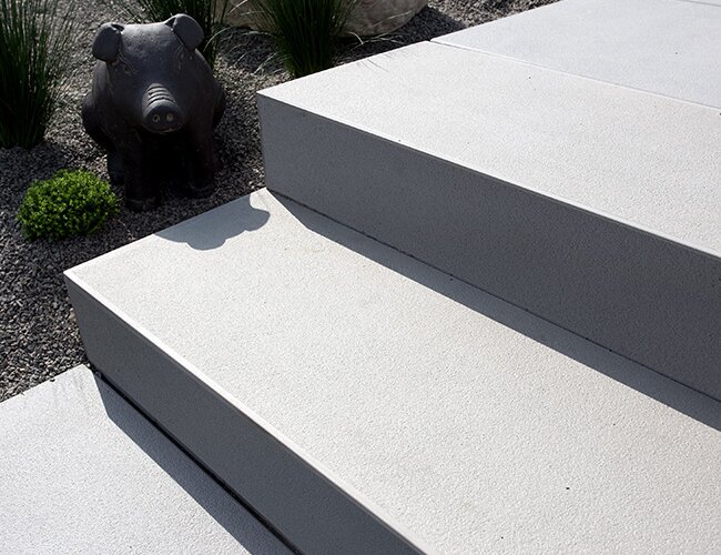 Titania Beton-Blockstufe grau 100 / 35 / 14
