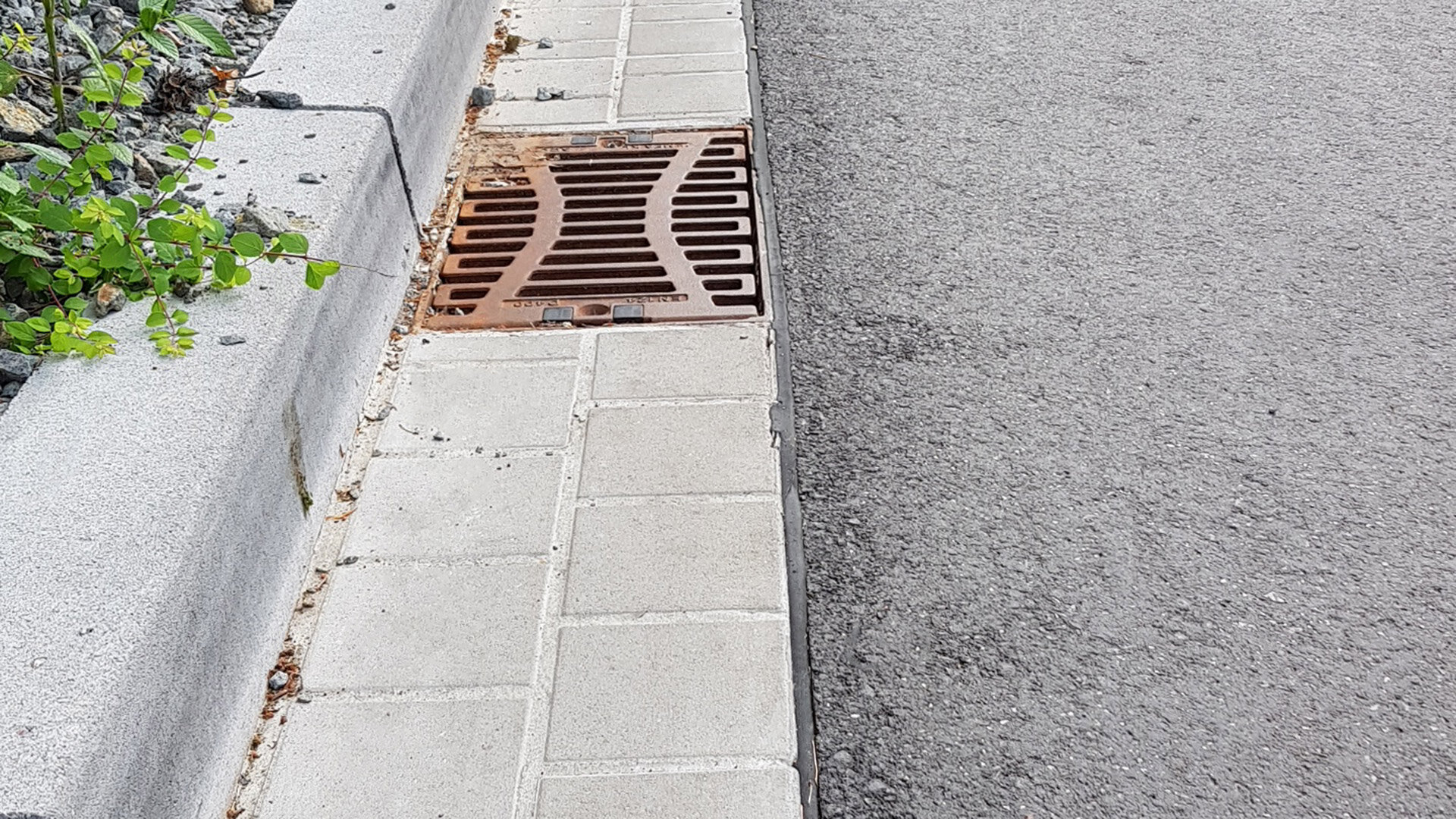 Rinnenpflaster und Rinnenplatten | Lithonplus